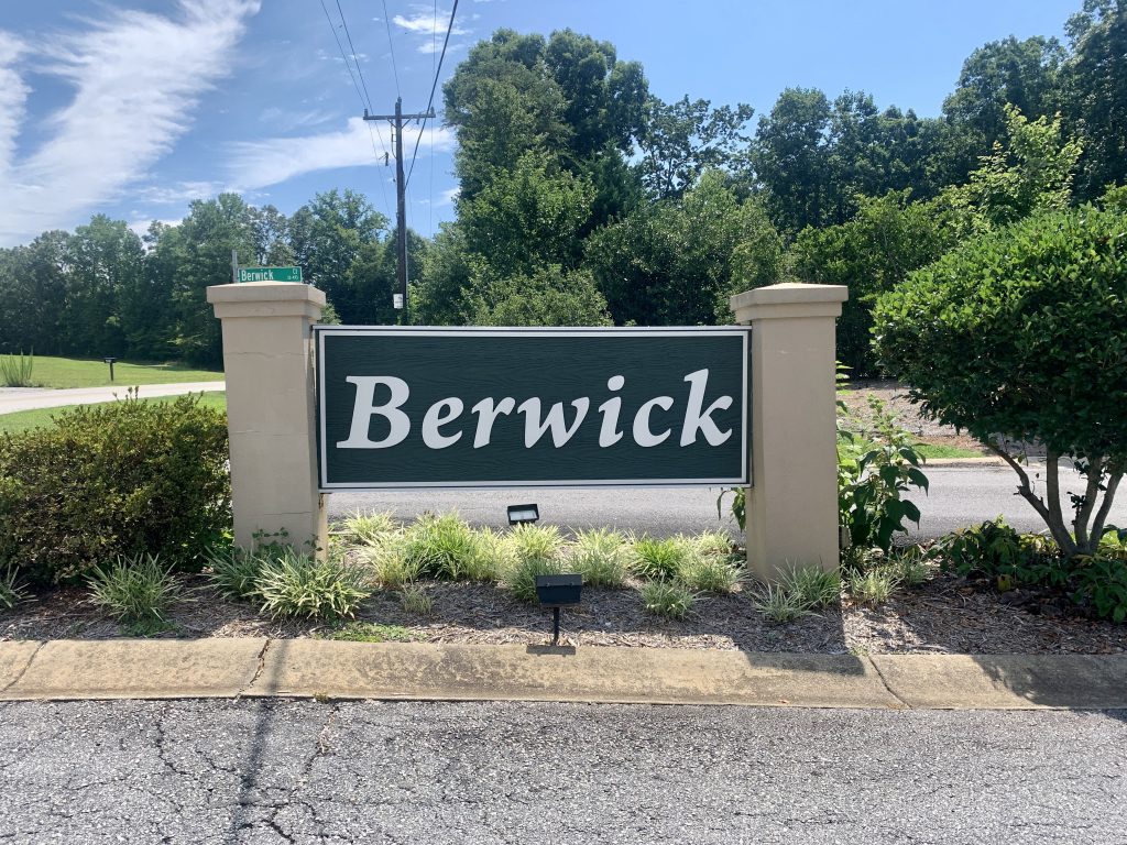Berwick Court - Lake Keowee Real Estate