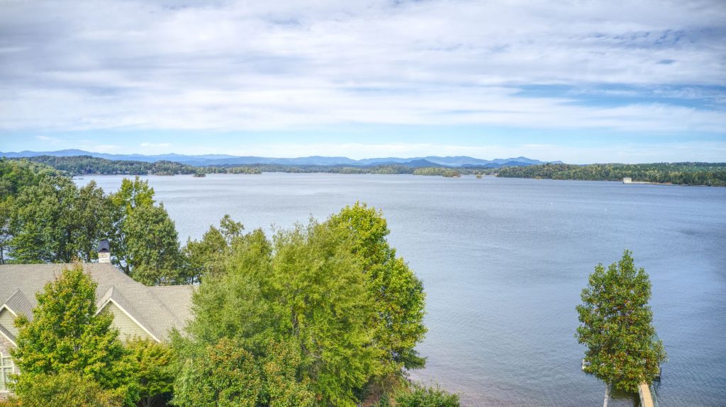 Wynward Pointe - Lake Keowee Real Estate
